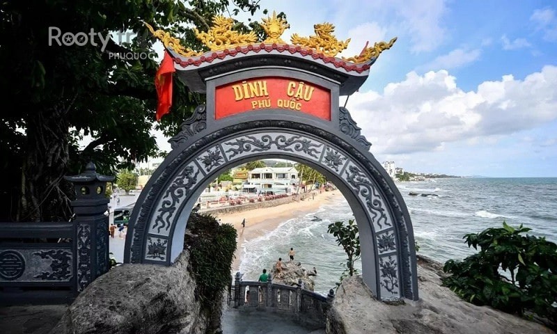 Dinh Cau Temple Phu Quoc: Sacred Site & Sunset Spot